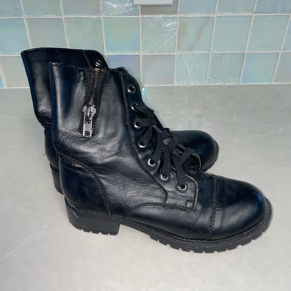 Steve Madden Combat Boots Gem
